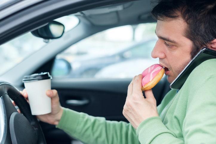 How Common are Car Accidents Due to Eating While Driving? | Kosnett Law ...